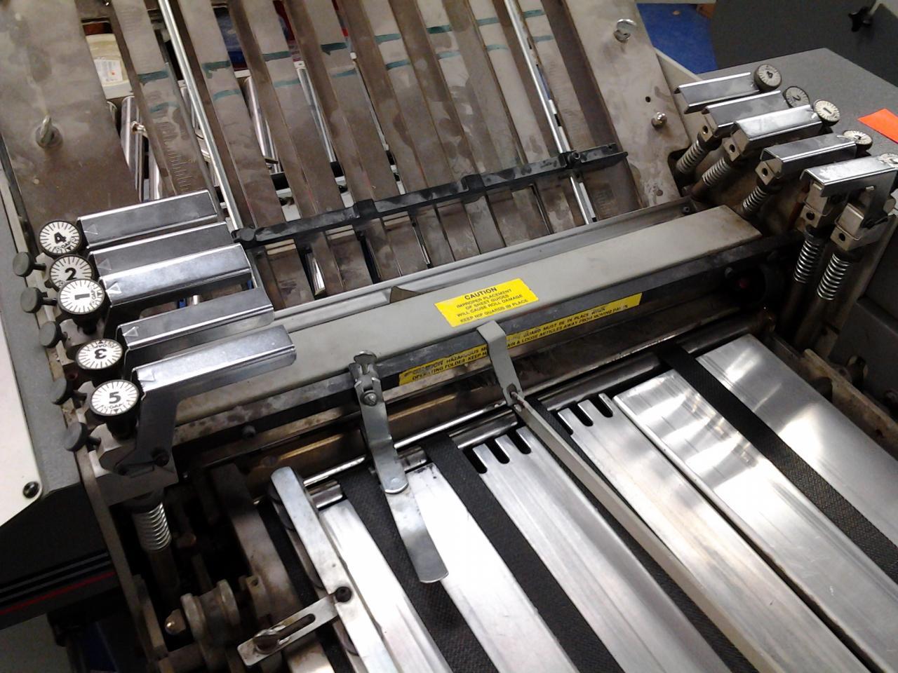 Lot #30: Baum Folder F20A-4-P Futura with Right Angle - WireBids